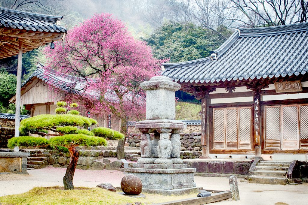 Hwaeomsa Temple | Jirisan Mountain | Hiking | South Korea