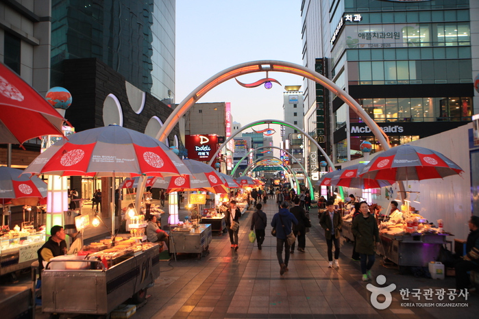 BIFF Square | Busan | Cultural Tourist Attraction | Film Industry