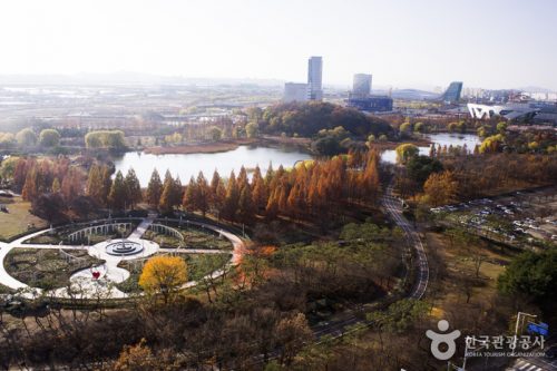 Ilsan Lake Park in Goyang, Korea - Etourism Korea DMC
