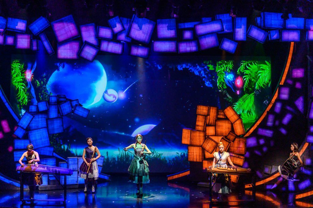 Sun & Moon Korean traditional musical show